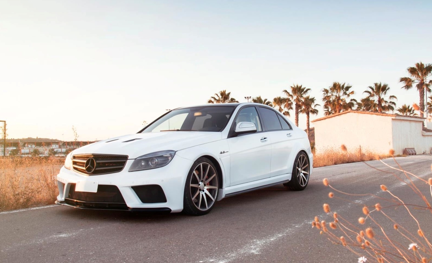 Mercedes C63 AMG sedan W204 pre-facelift 2008-2010 - Mercedes-Benz ...